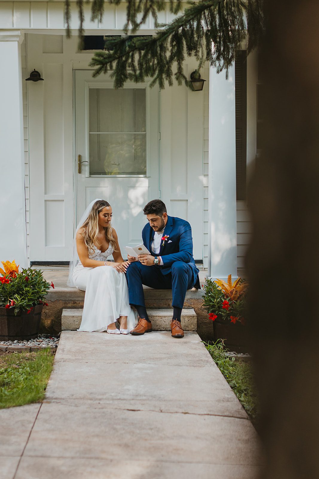 Everything You Need to Know About Your First Look at Your Wedding ...