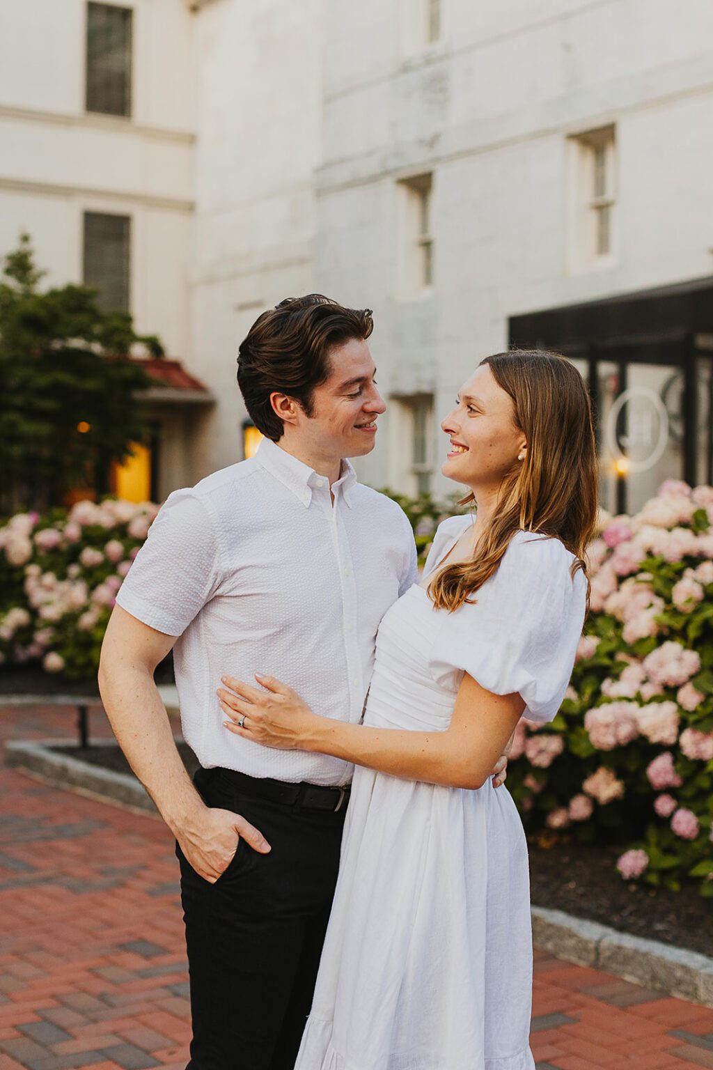 Romantic Cross Estate Gardens Engagement Photos | Vivian & Michael ...
